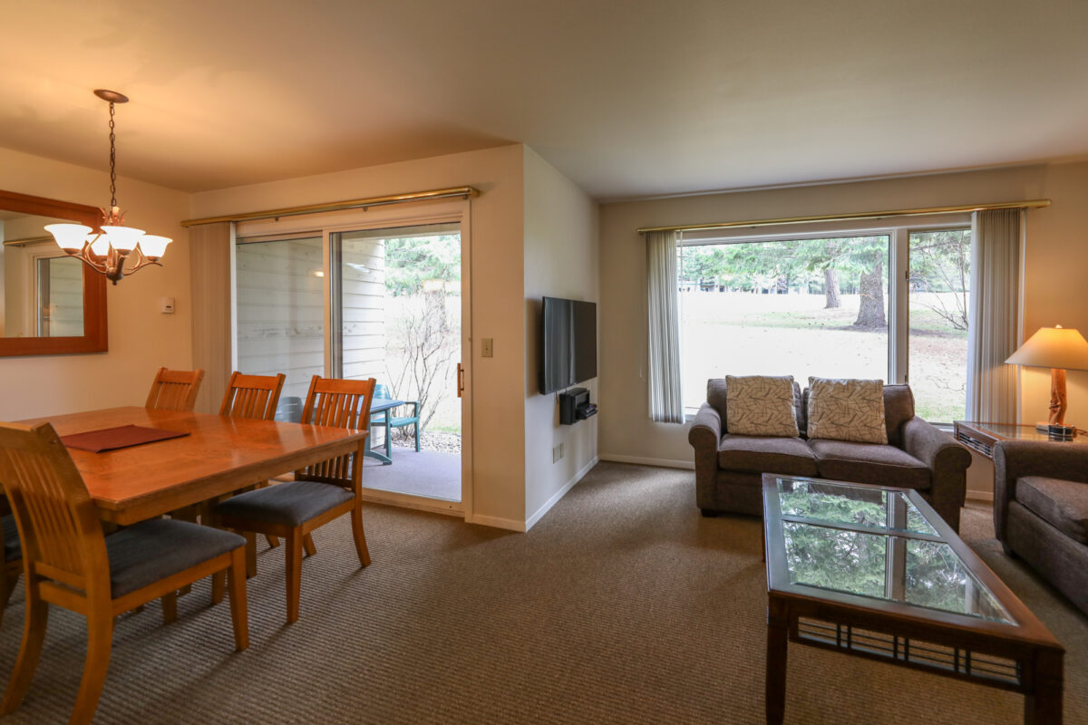 CONDOS • Meadow Lake Resort